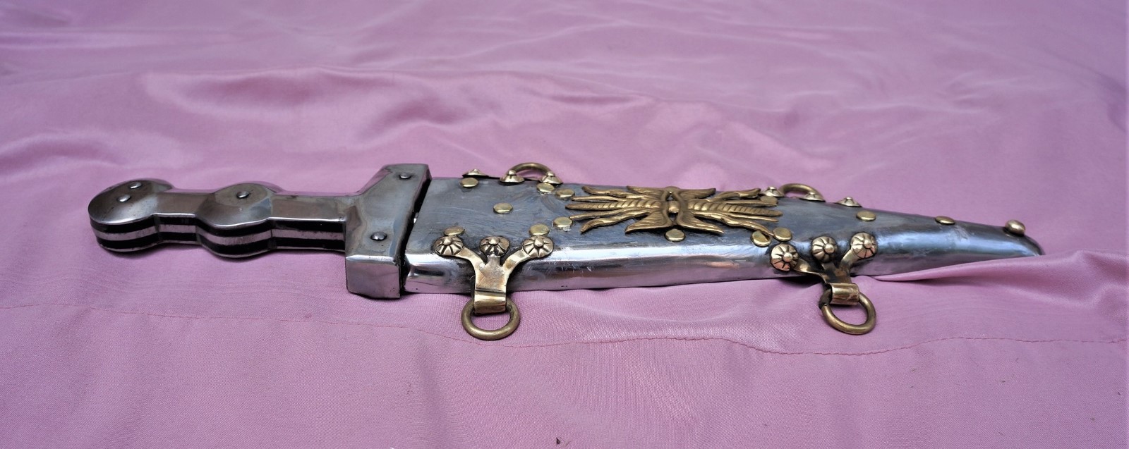 Roman iron pugio dagger scabbard brass relief thunderbolt fulmen ...
