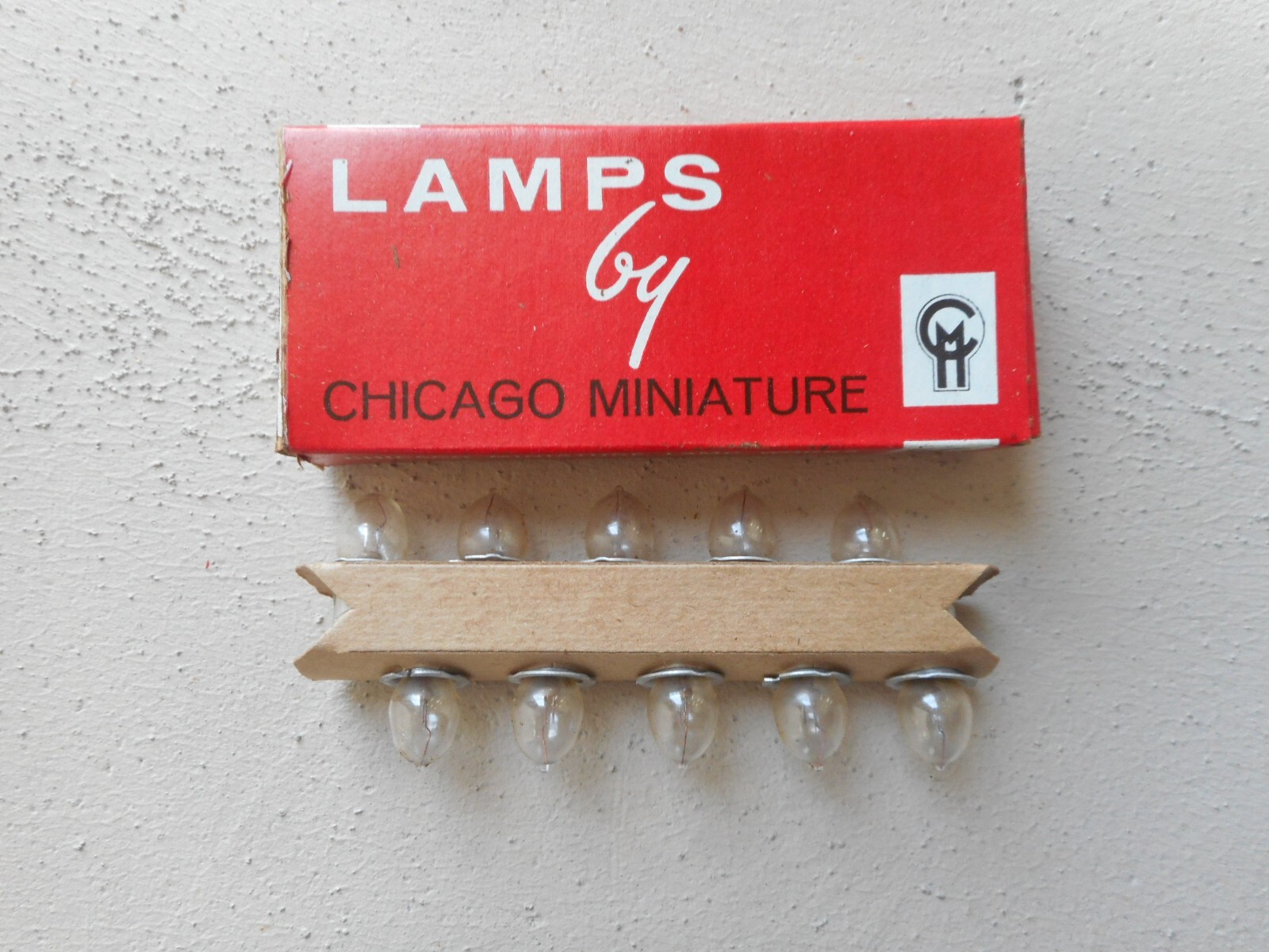 Chicago Miniature PR6 Flashlight Bulb 2.47 Volts Box Of (10) | eBay