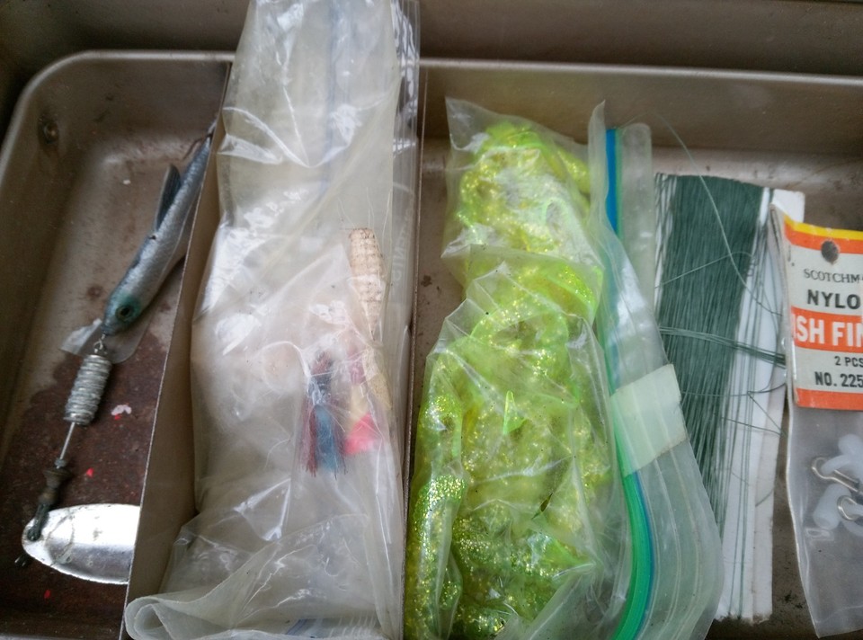 Vintage Fishing Tackle Box With Lures | eBay