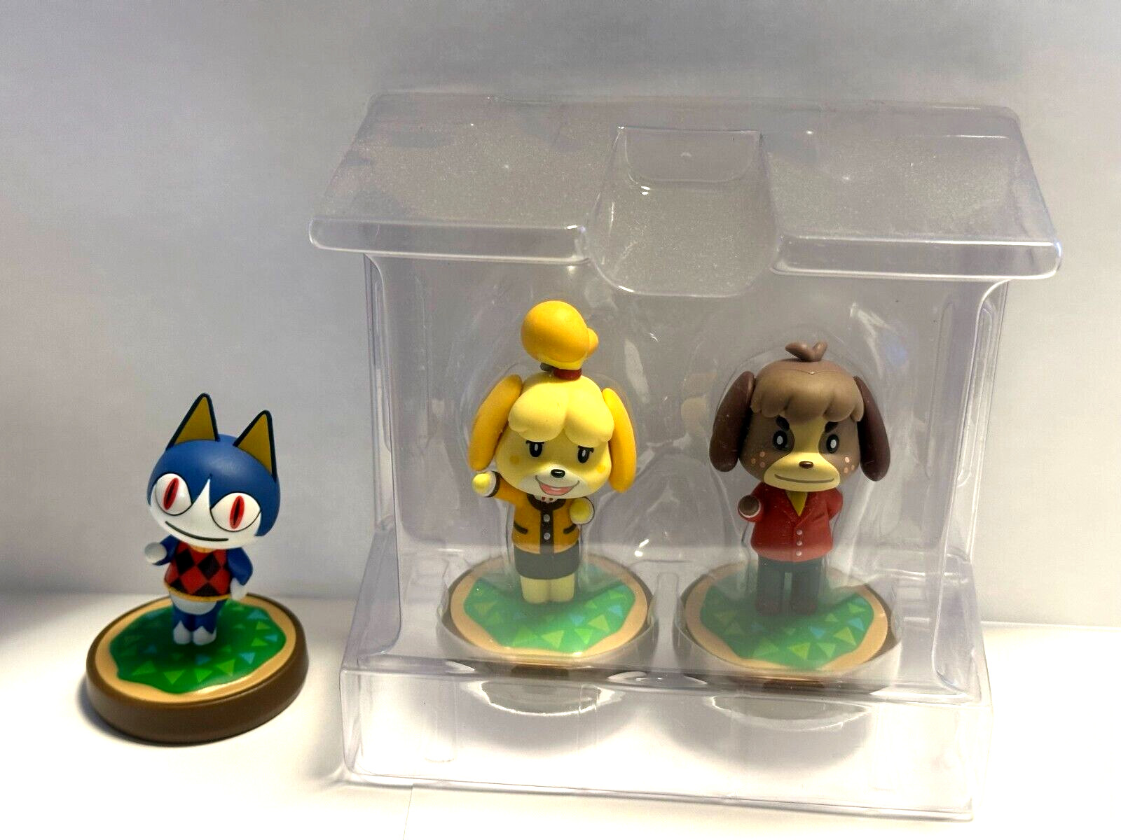 Isabelle Winter Outfit & Digby & Rover Animal Crossing New Horizons Amiibo