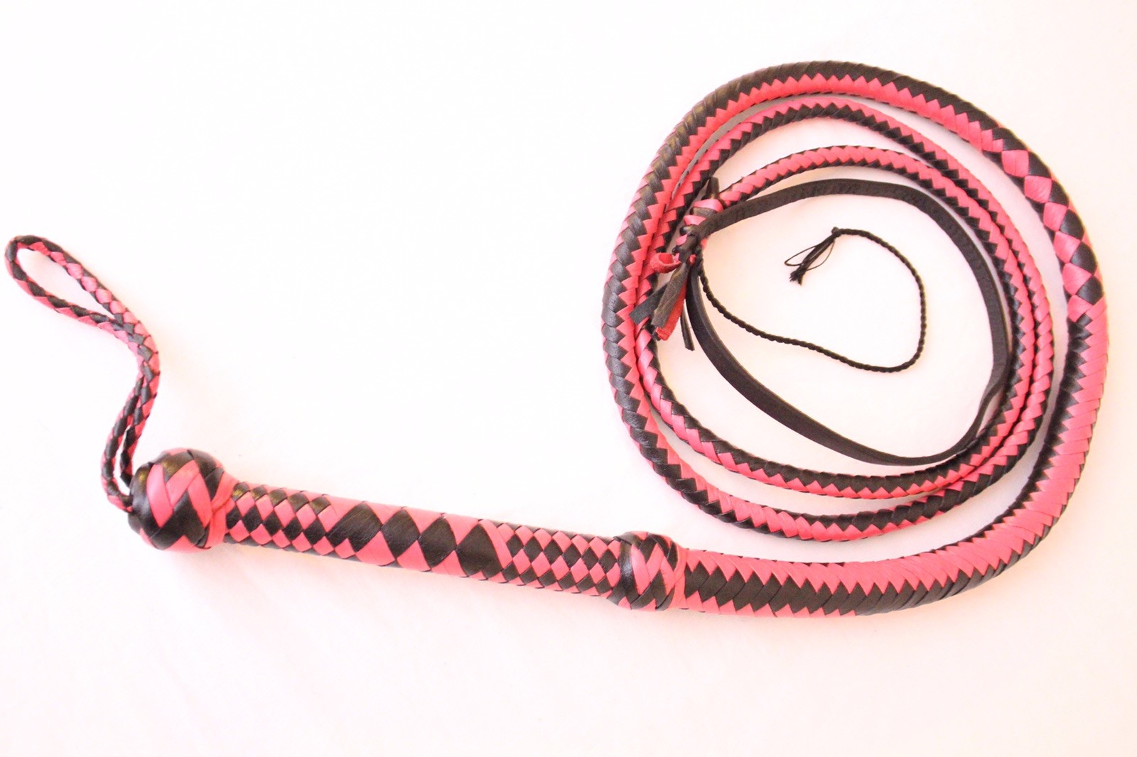 6 Ft Genuine Leather BullWhip, 12 Plaited, Pink & Black, Double Belly ...