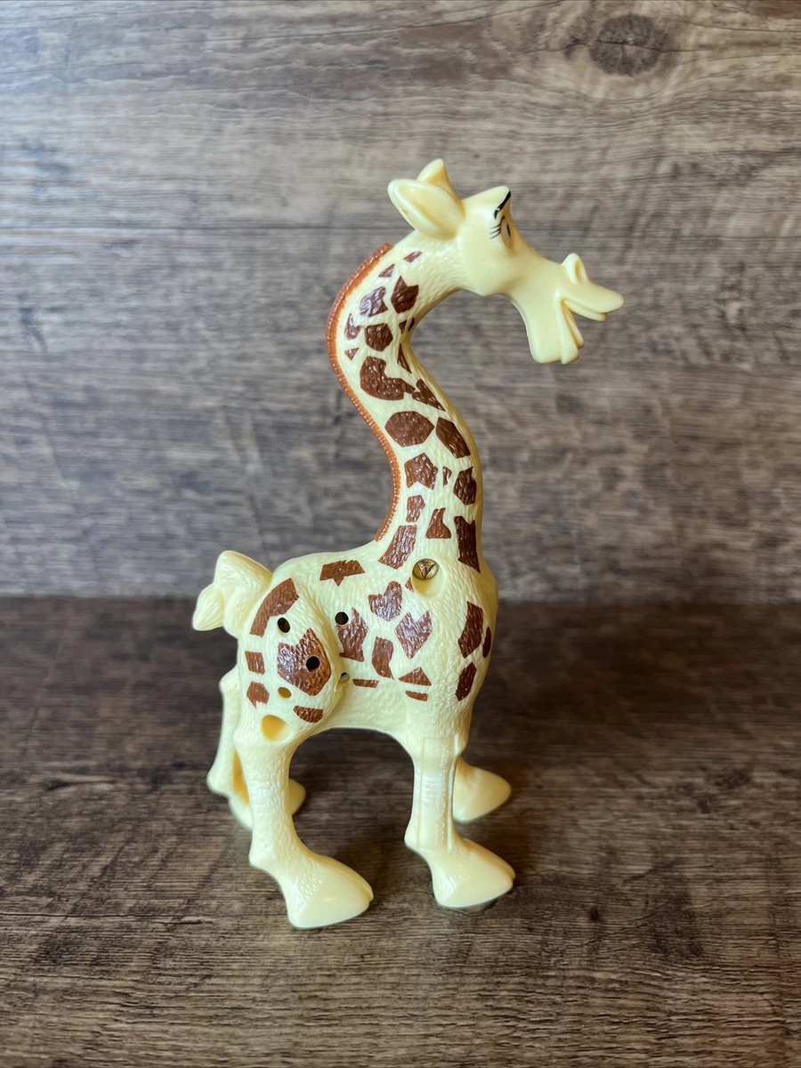 Melman Madagascar 2 Toys