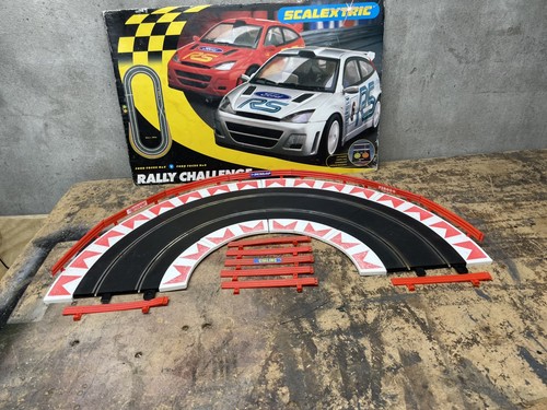 Scalextric Sport Curve Track Set of 4 + Inner & Outer Borders ...