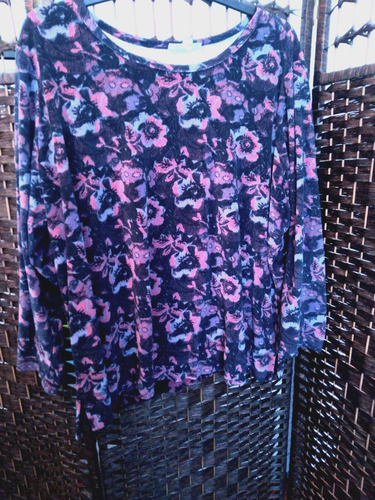 WOMAN WITHIN DARK FLORAL PLUS SIZE 3X (30/32) LONG SLEEVED TOP PRETTY ...