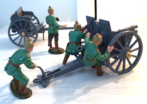 Britains Premier 8924 German 7.7mm Gun, Limber & 4 Man Service ...