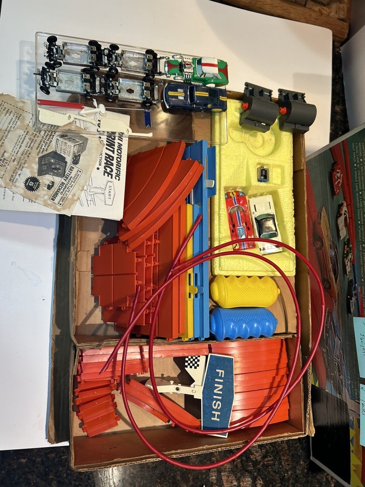 Vintage MINI Motorific SPRINT RACING 150 IDEAL slot car PLAYSET - NICE ...