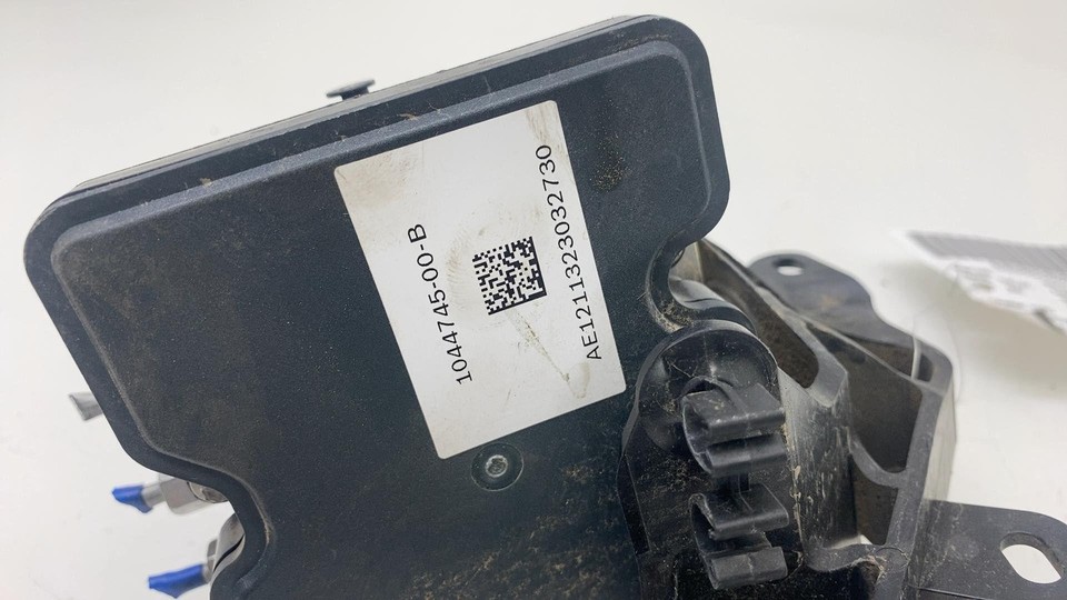 ⭕ 20-23 Tesla Model Y Anti-Lock Brake System ABS Pump Module Unit ...