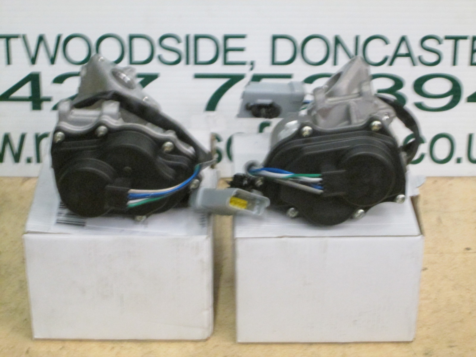 tdv8 egr valves 3.6 tdv8 Fits - range rover+ range rover sport lr018321 ...