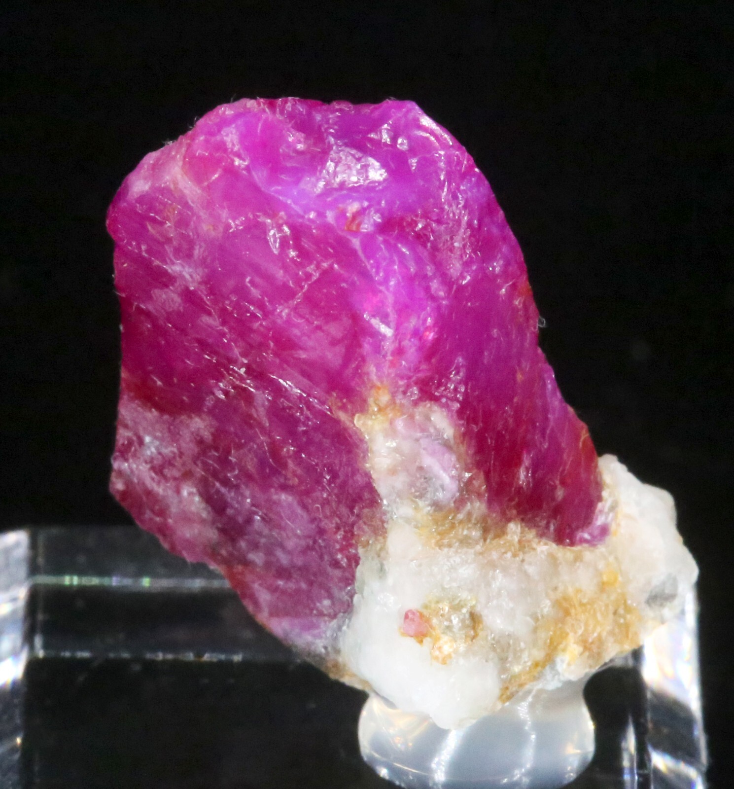 Superb, Sharp, Bright Red Ruby Crystal on Matrix T/N - Jegdalek ...