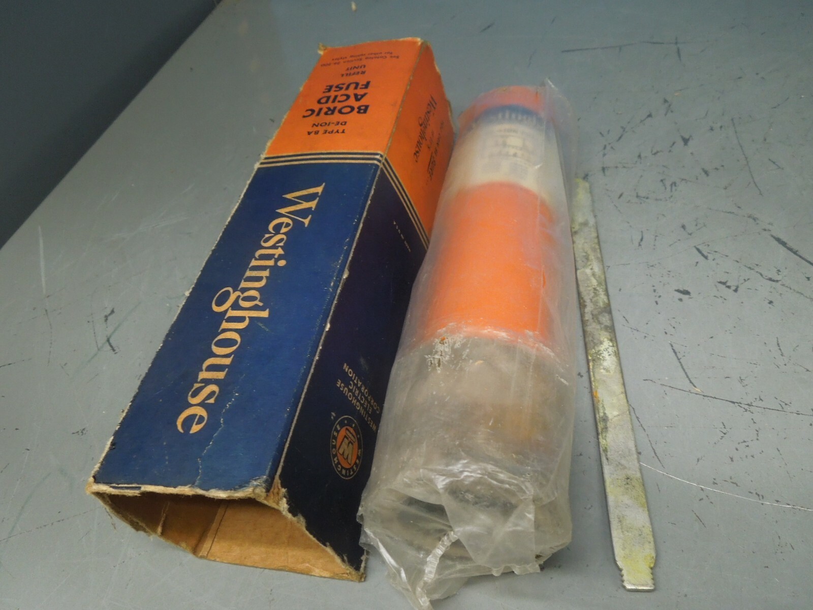 Westinghouse 1314156B 125E 15KV AB DE-Ion (BA) Boric Acid Fuse Refill ...