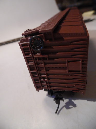 Athearn HO blue box train, 40' Box Car, Union Pacific, w/kadee COUPLERS ...