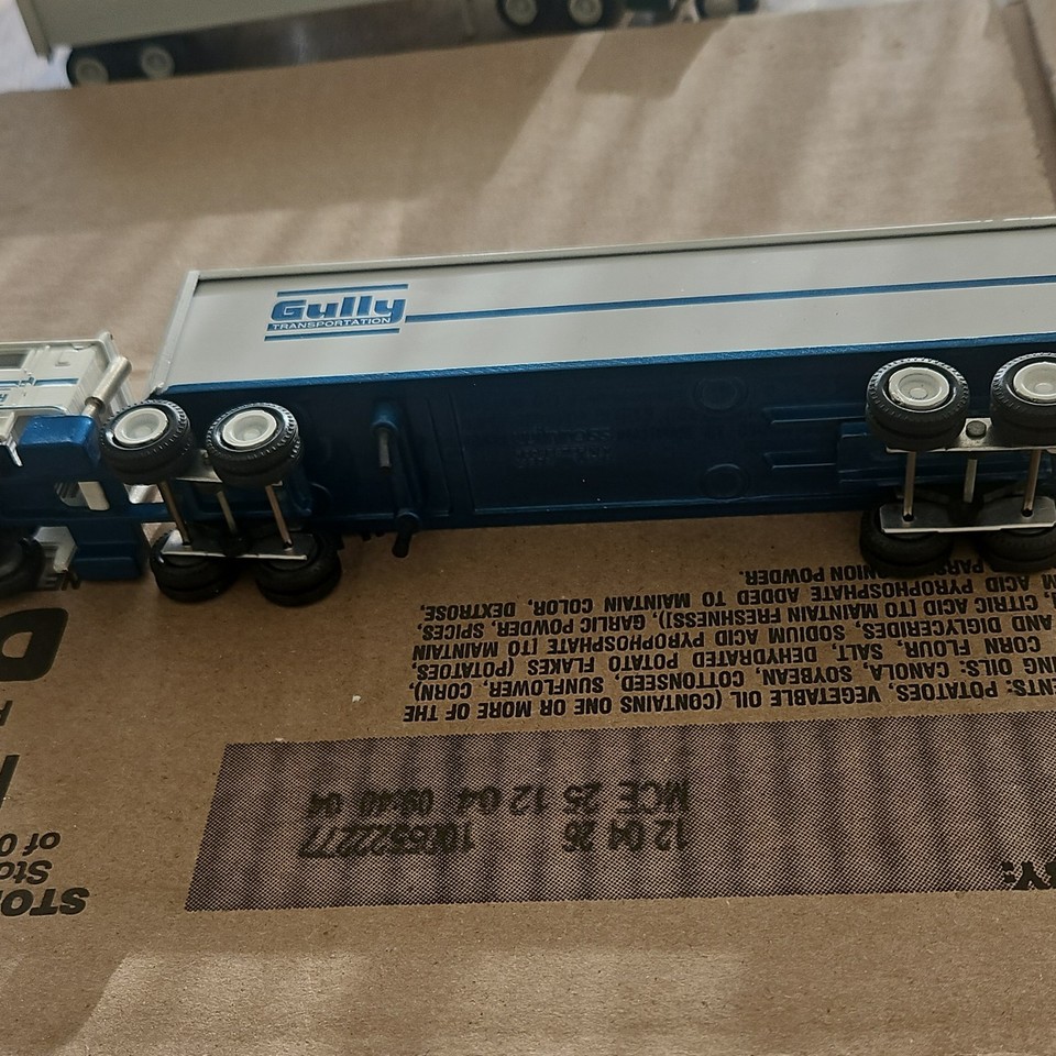 Gully Transportation Diecast Tractor Trailer Semi Truck White/Blue | eBay