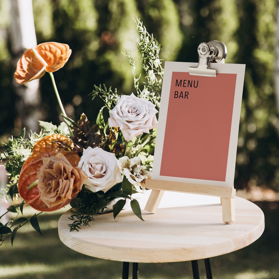 20 Mini Wooden Easel Name Display Photo Holder Stand, 16 x 9.5 cm ...