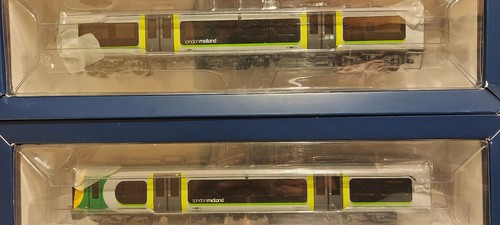 OO Gauge Bachmann Class 350 Desiro London Midland livery | eBay UK