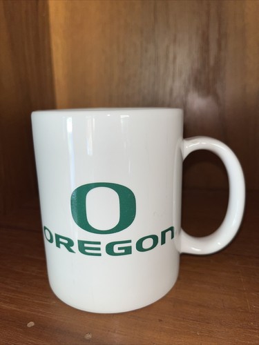 University of Oregon mug Green on white | eBay