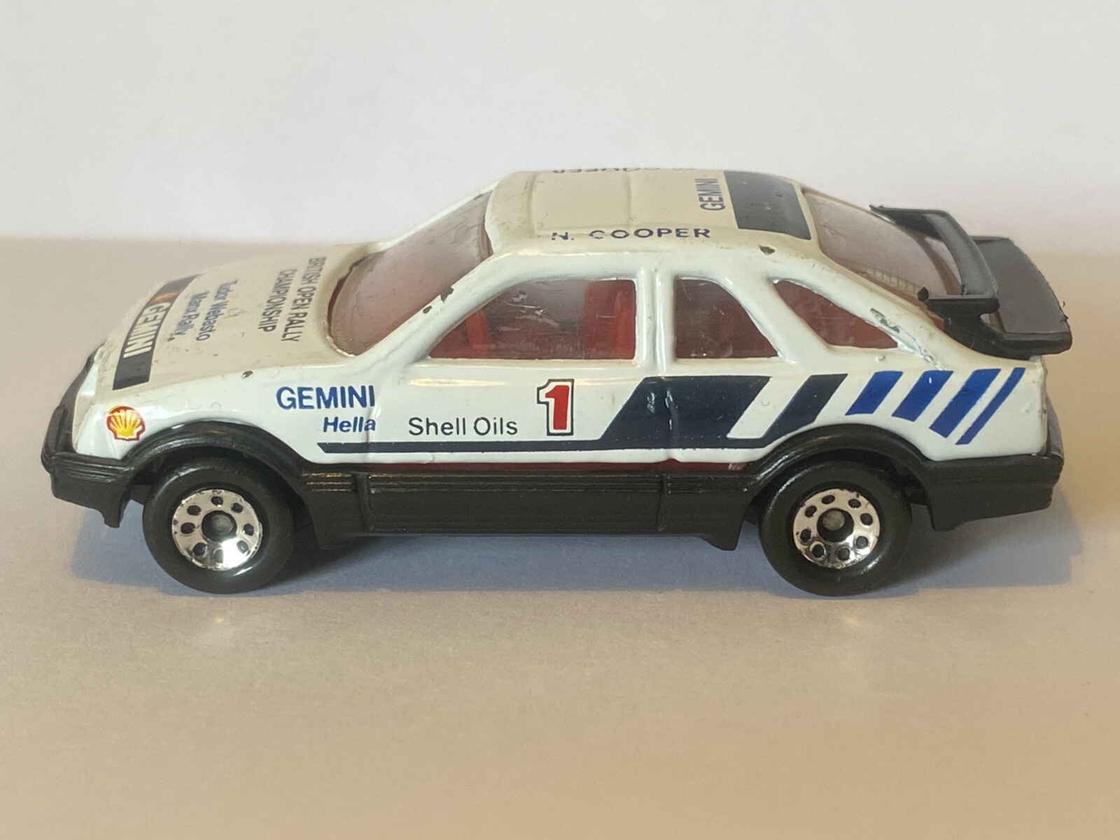 MATCHBOX SUPERFAST FORD SIERRA XR4i DieCast Model - GEMINI N COOPER ...