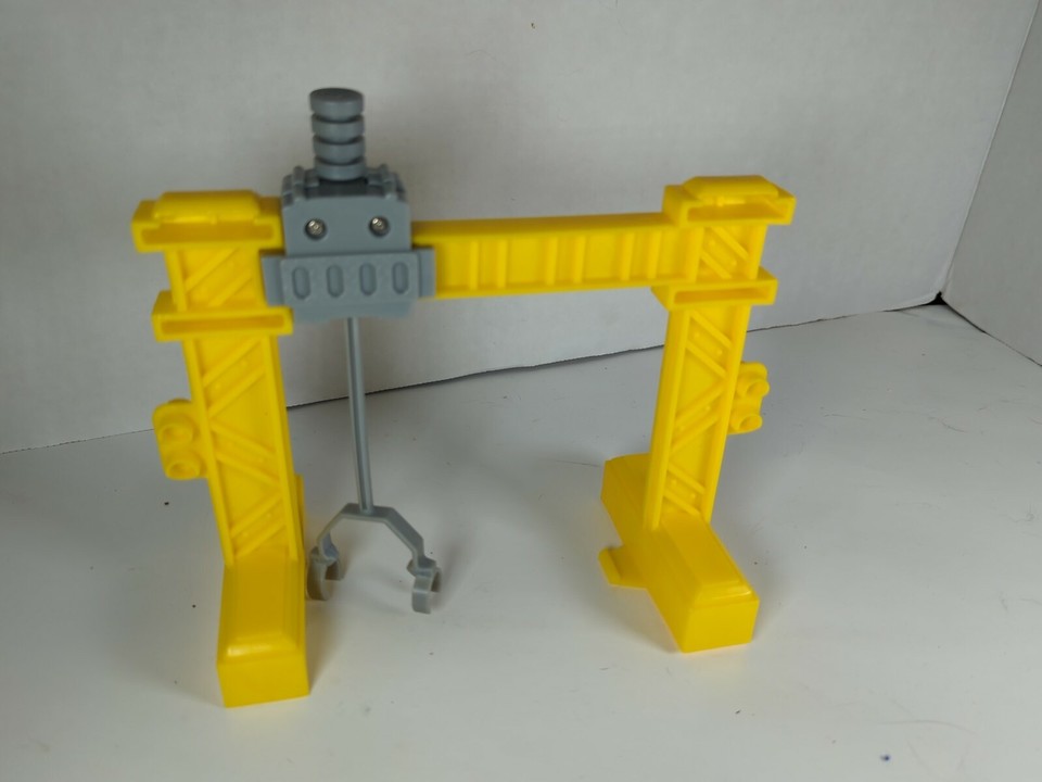 GeoTrax Tracktown Yellow Gantry | eBay