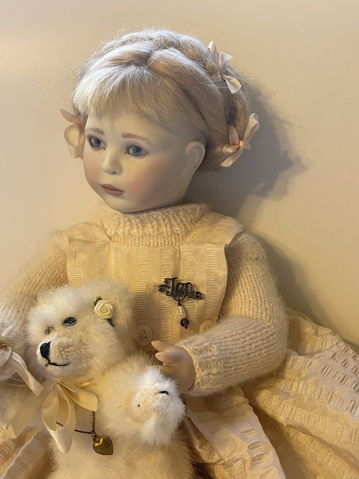 Lynne and Michael Roche artist doll Beth And Her Box Of Treasures 24/50 ...