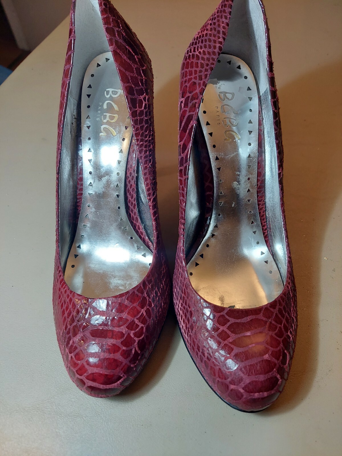 BCBG Paris Red Raspberry Snakeskin Leather High Heel Stiletto Pumps 8/ ...