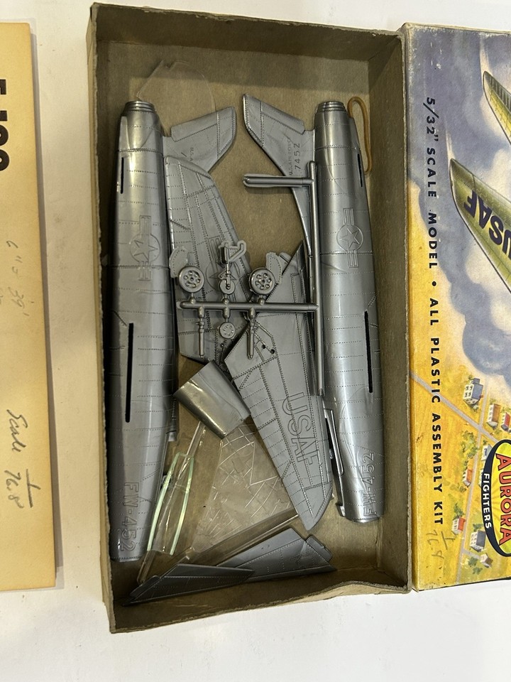 Vintage Aurora F-100 Sabre Jet Model Kit Famous Fighters 1/48 USAF 1950 ...