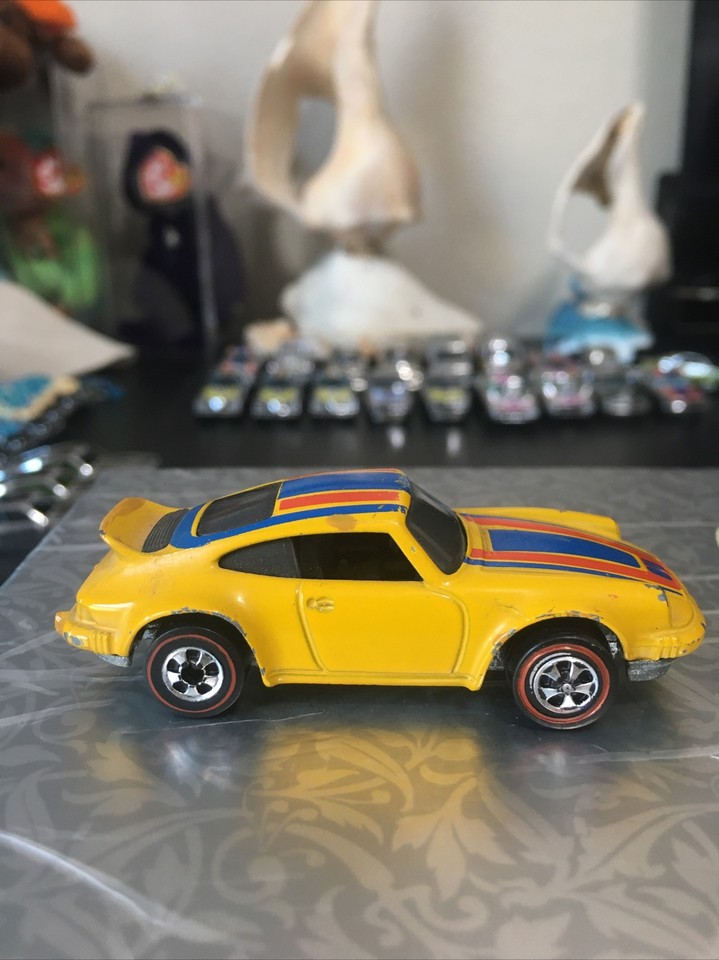Hot Wheels Flying Colors Redline Diecast Car P-911 Porsche Carrera 1974 ...