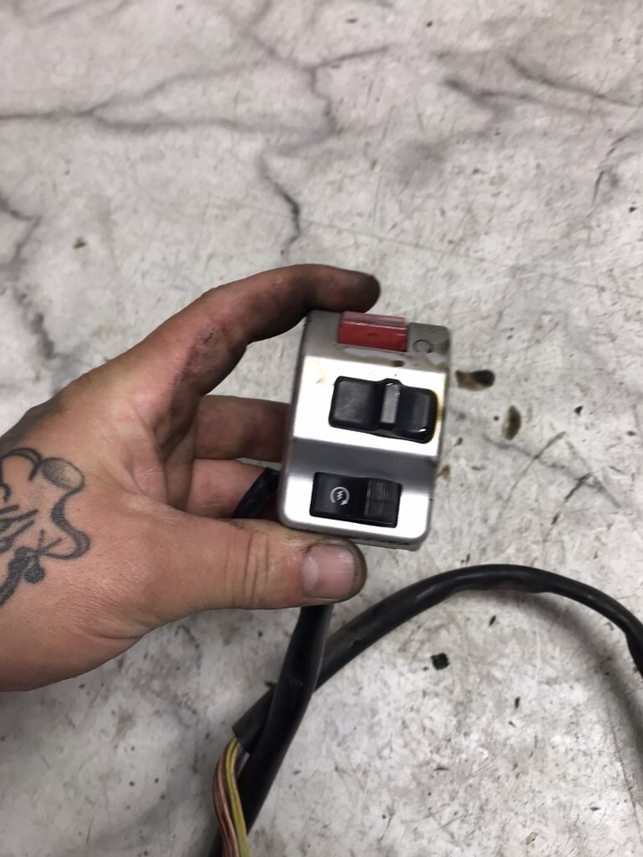 05 Suzuki C90 VL1500 VL 1500 Boulevard Right Hand Control Switch ...