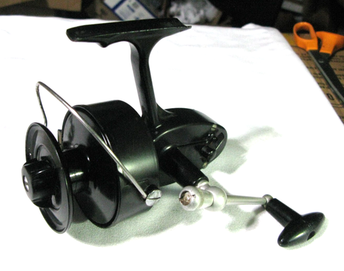 Garcia Mitchell 302 Salt Water Spinning Reel, RH, Front Drag - EUC | eBay