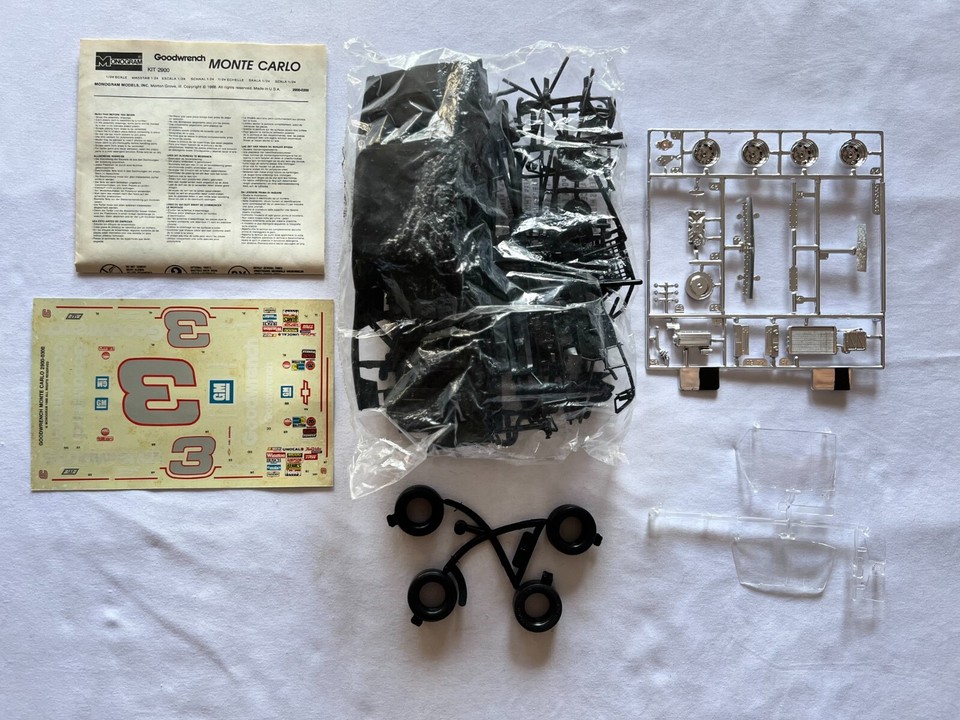 Monogram Dale Earnhardt's Goodwrench Monte Carlo #2900 1/24 Scale Model ...