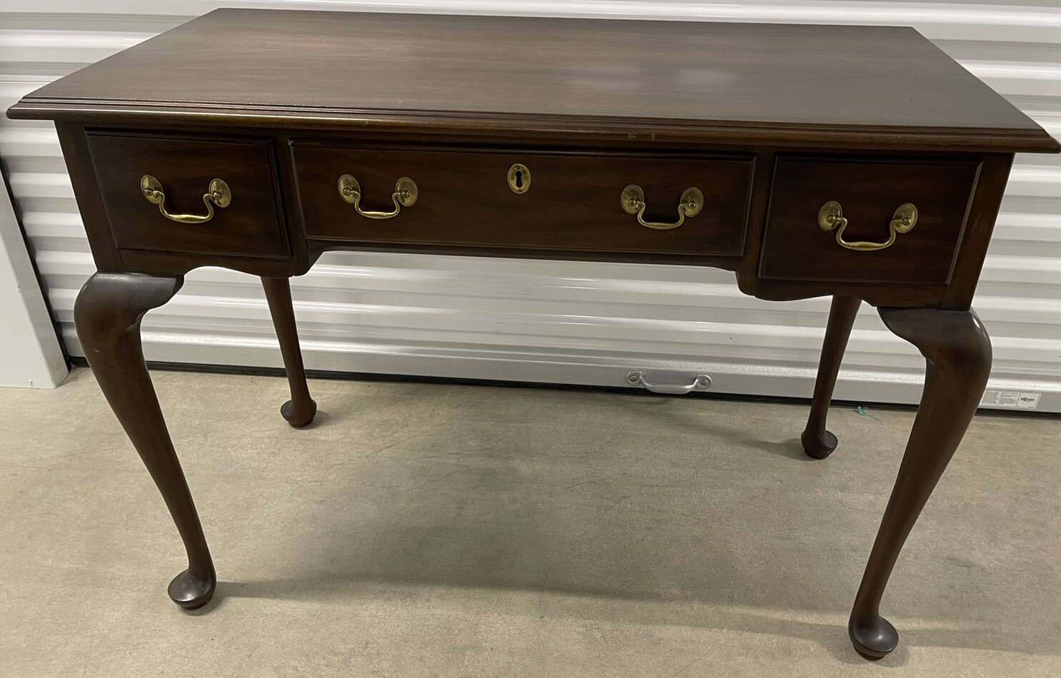 Henkel Harris Mahogany Princess Anne Desk, Vanity, Dressing Table Style ...