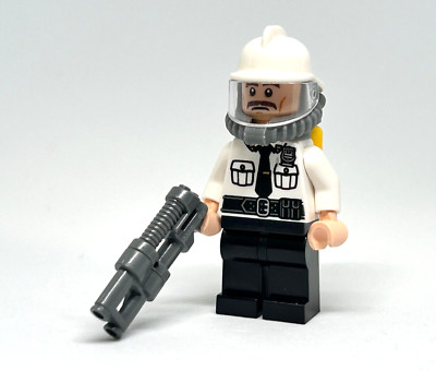 LEGO Security Guard Minifigure Fire Helmet Super Heroes The Batman ...
