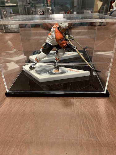 Jeremy Roenick Signed McFarlane Action Figure in Display Case | eBay