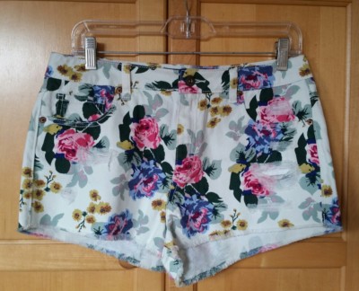FOREVER 21 Premium Denim Floral Print Distressed Cut-off Short Shorts ...