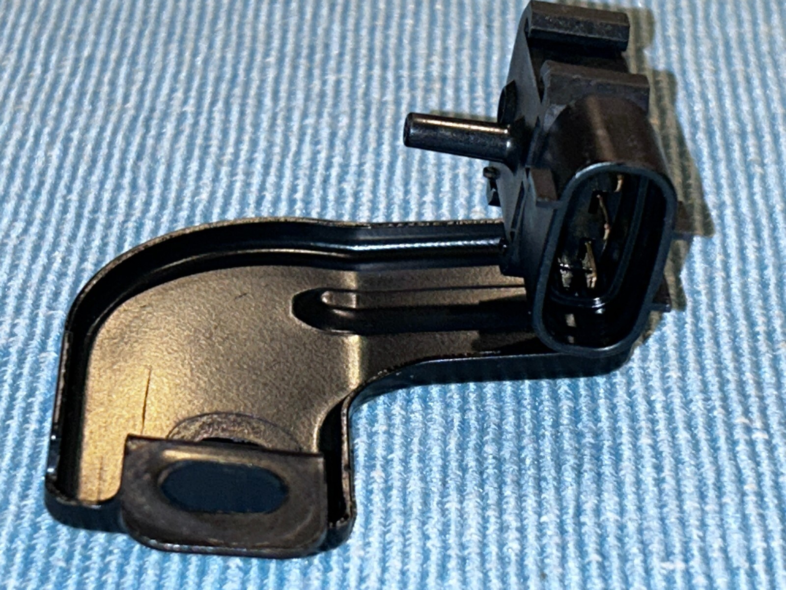 95 96 Toyota Avalon Fuel Tank Pressure Sensor 89460-41010 3.0L 1MZFE | eBay