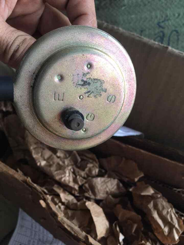 DATSUN 510 Bluebird FUEL TANK GAUGE GAS SENDING UNIT Genuine Nos Japan ...