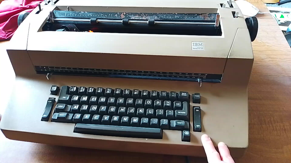 *Vintage* 1976 IBM Correcting Selectric II Typewriter WORKS but missing ...