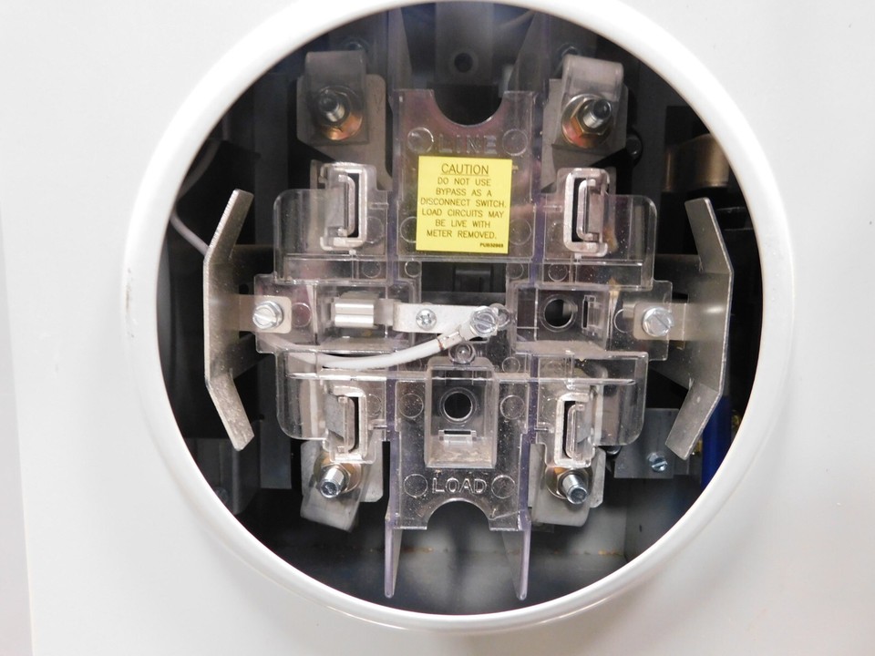 Eaton 3-Gang Commercial Meter Stack 1200/225 Amp 3ph/1ph Ringless ...