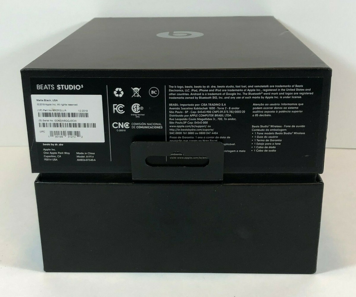 Black Beats Studio Box