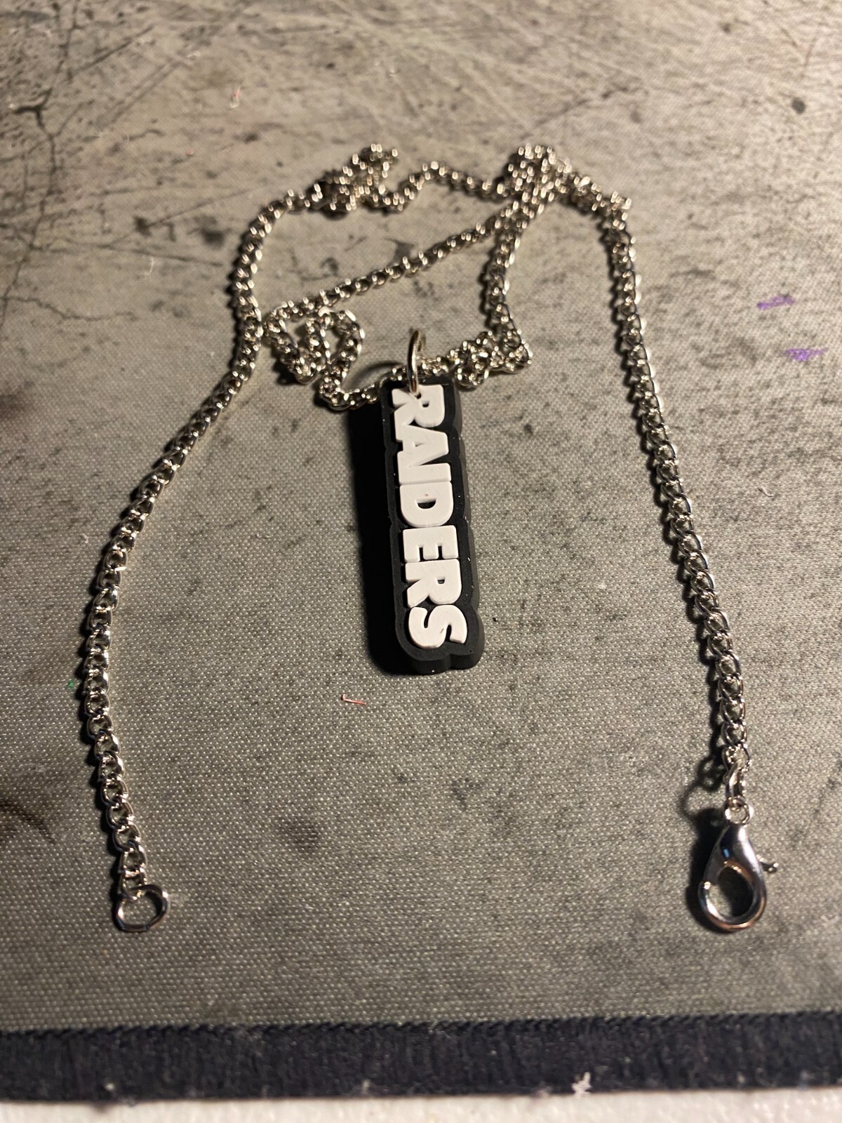 Las Vegas Raiders necklace | eBay