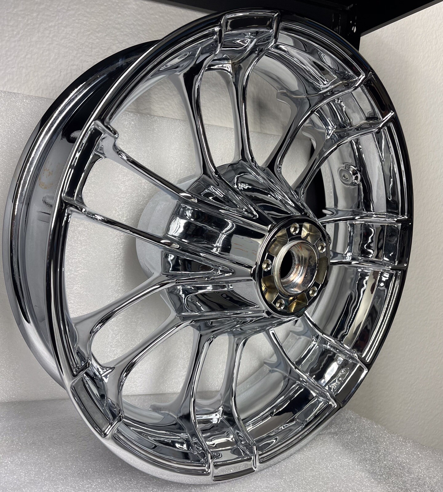 Harley REAR CVO ROAD GLIDE Chrome Wheel Touring OEM 2019 -22 OEM Rim ...