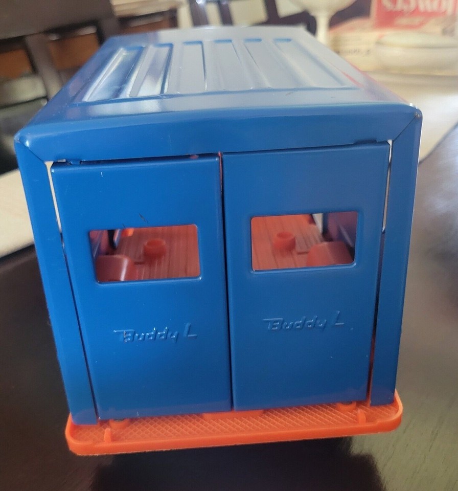 VINTAGE Buddy L Raggedy Ann And Andy DOG AND BOAT WITH CAMPER TRUCK ...