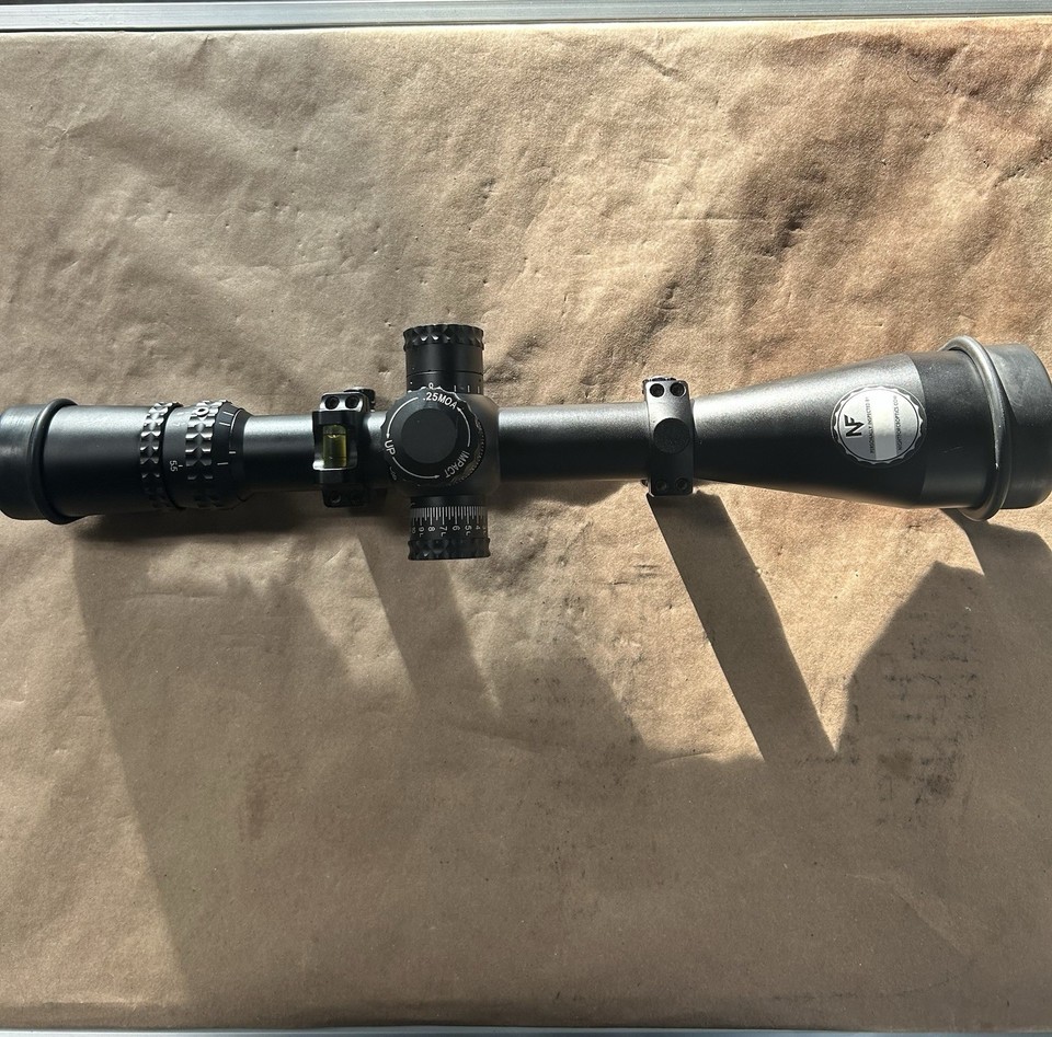Nightforce NX8 4-32x50 F2 ZeroStop illum MOAR-CF2D Scope w/Flip Up ...