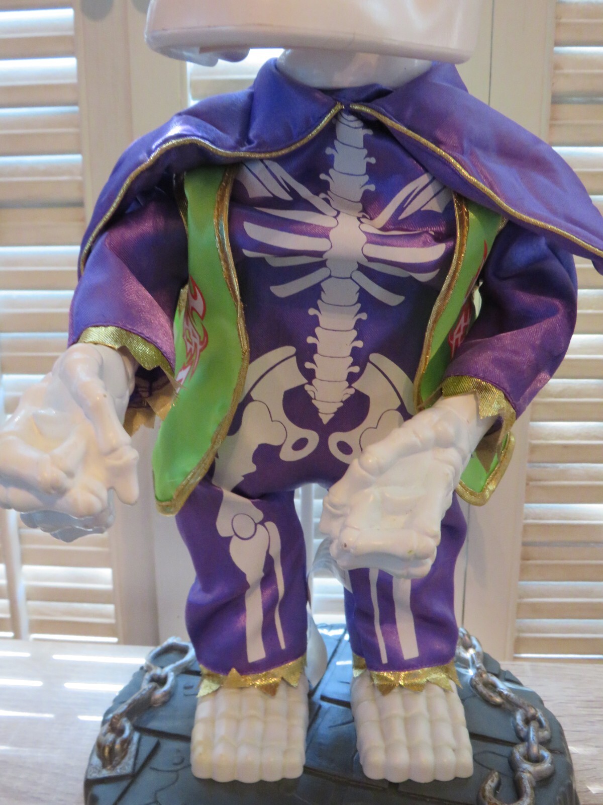 Gemmy FREAKY GEEKS Animated SUPER FREAK Dancing Lights Skeleton READ ...