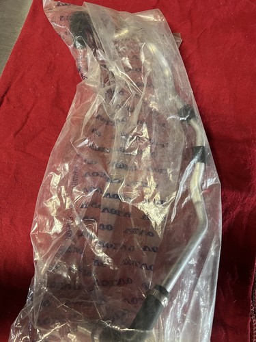 NEW VOLVO V40, HATCHBACK CRANKCASE BREATHER PIPE, #30751177 GENUINE | eBay