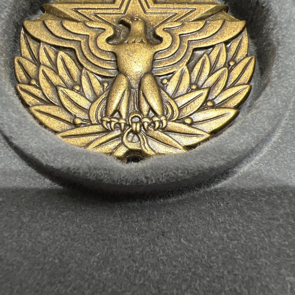 VINTAGE US Military Meritorious Medal In Case With Lapel And Bar Pin | eBay