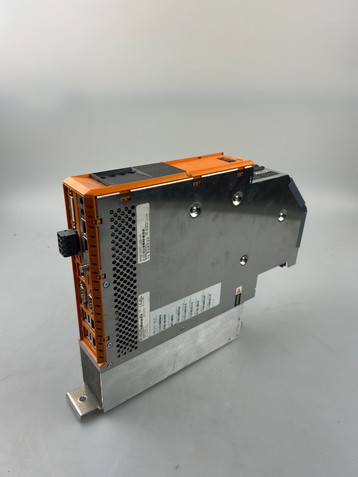 B&R Automation Acopos Multi ApC820, 5P82:EMT_1GB_01, AD8A0168777 (Used ...