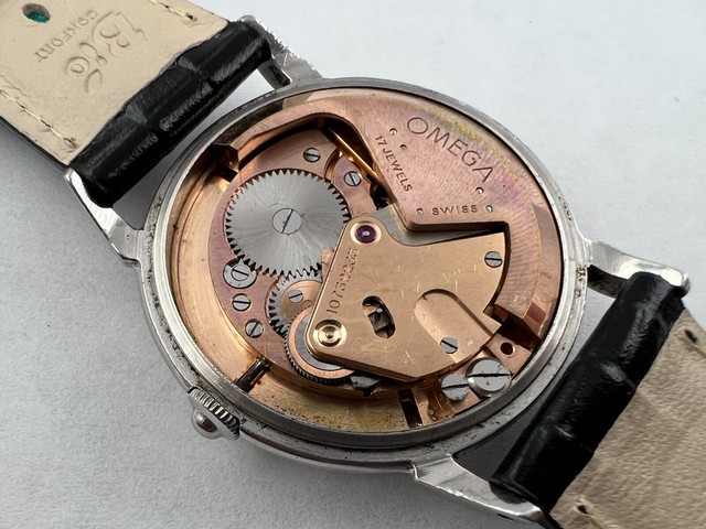 OMEGA Silver Unisex Adult Watch - 2402-1 for sale online | eBay