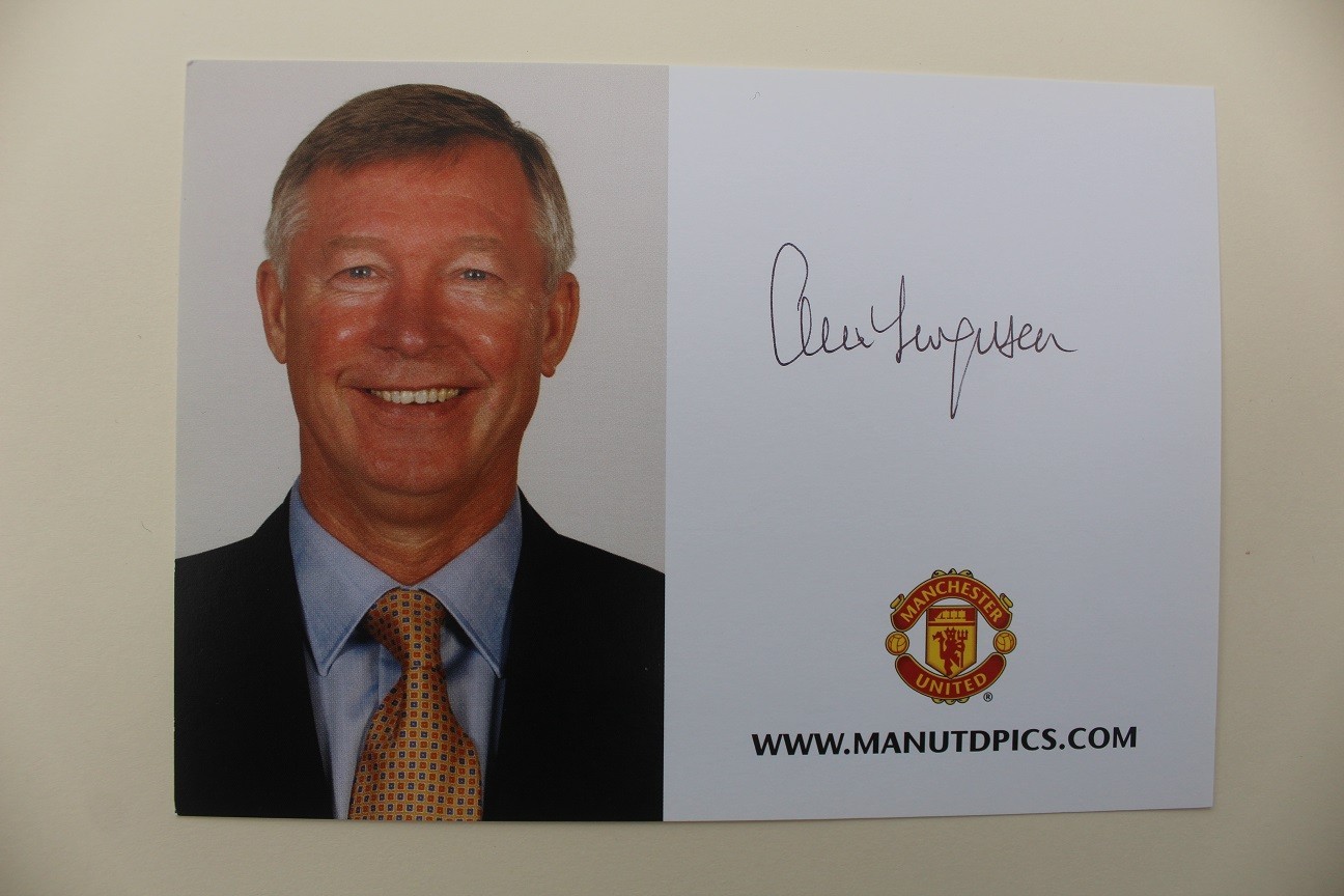 2010-11 Sir Alex Ferguson Signed Manchester United Club Card - VERY ...