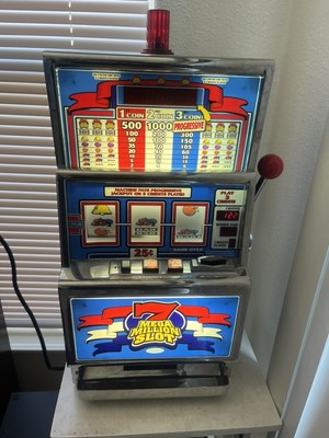 MEGA MILLION SLOT MACHINE RARE HTF SLOT MACHINE RADICA FULL SCALE WORKS ...