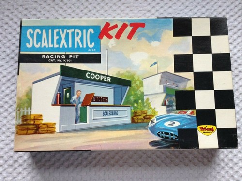 Vintage Scalextric Kit Racing Pit Building - CAT No K/701 - Assembled ...