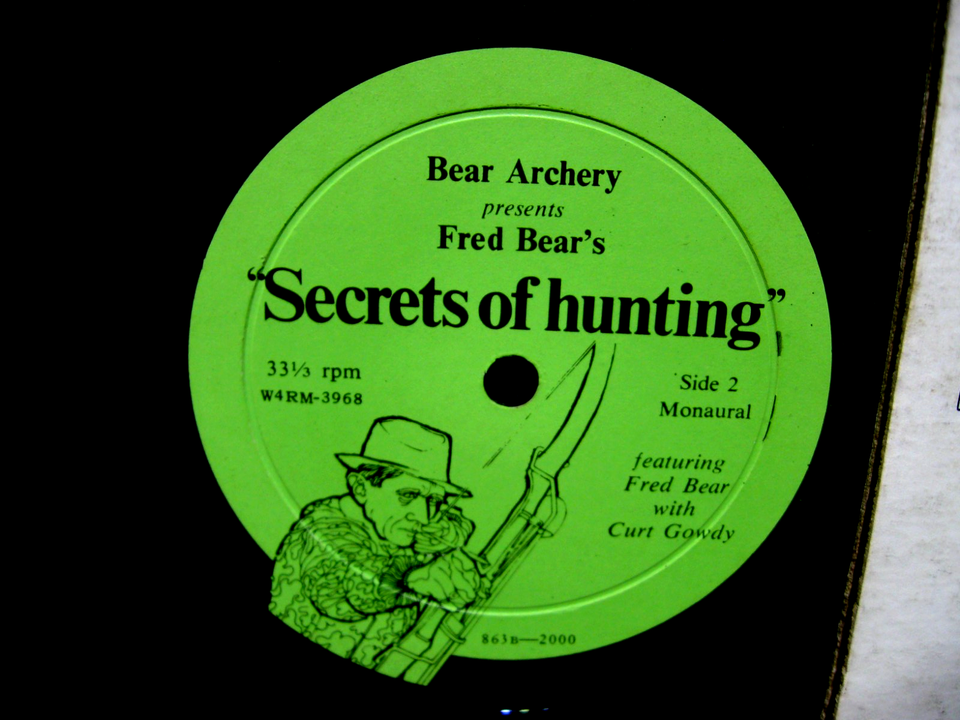 FRED BEAR No. 1 Bowhunter SECRETS OF HUNTING Curt Gowdy 1968 LP VG+ ...
